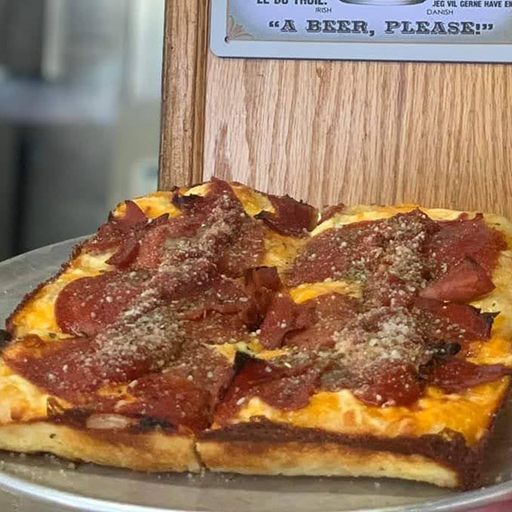 Traditional Red - Top Pizza & Spaghetti House